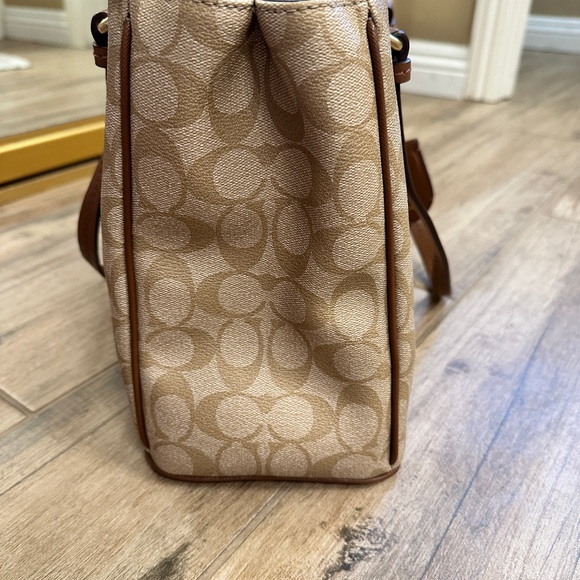 Coach | Bags | Elegant Tan Designer Womens Bag | Poshmark